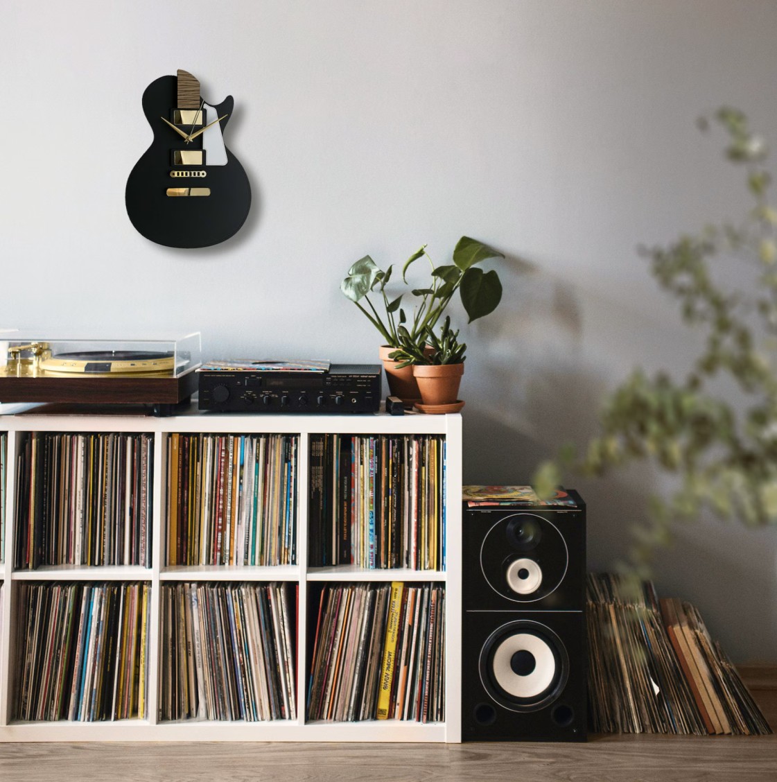 Guitar Wall Clock – AAA Furniture